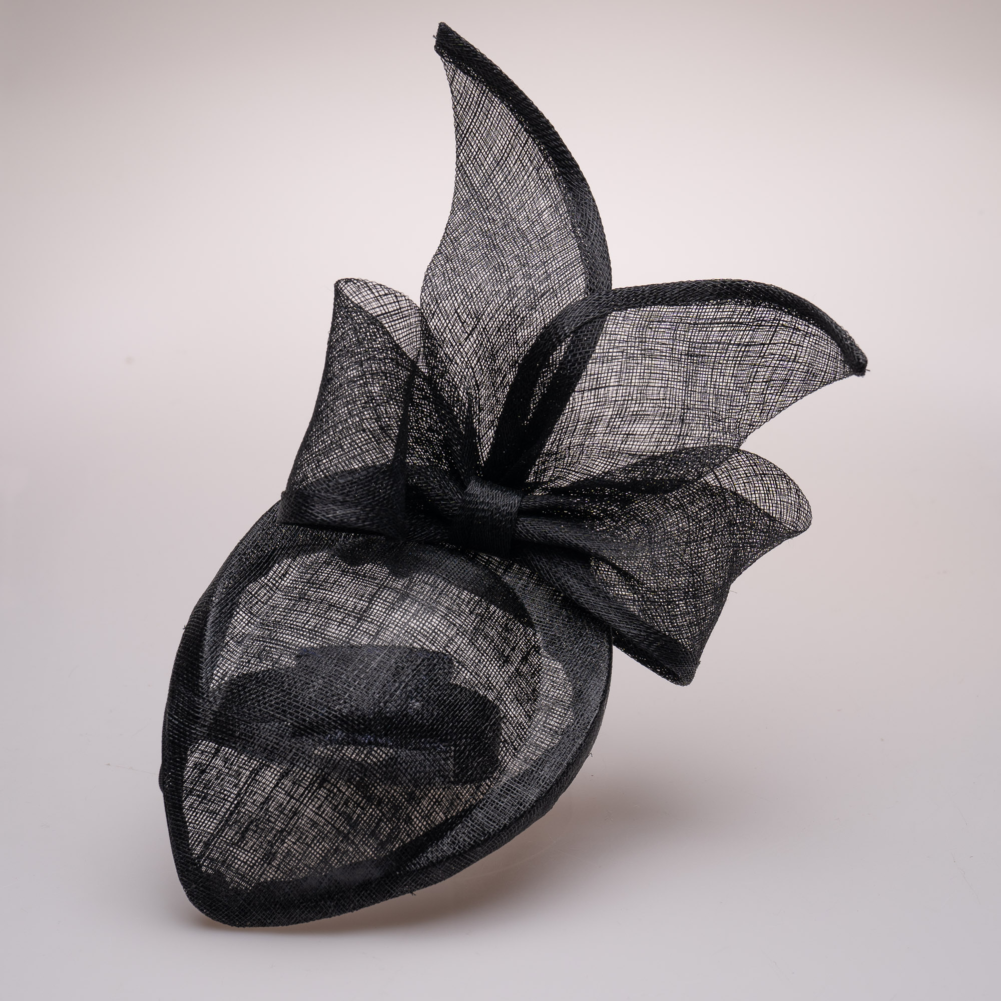Black Big Bow In The Back Of The Sinamay Pillbox Fascinator Adding ...